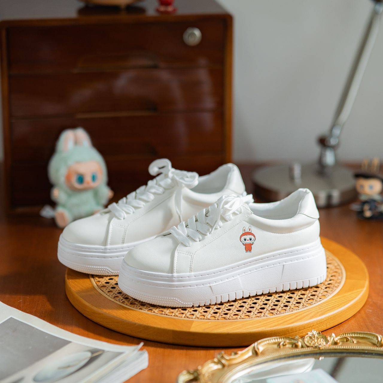 Labubu Heightened Version Sneakers 拉布布加高款