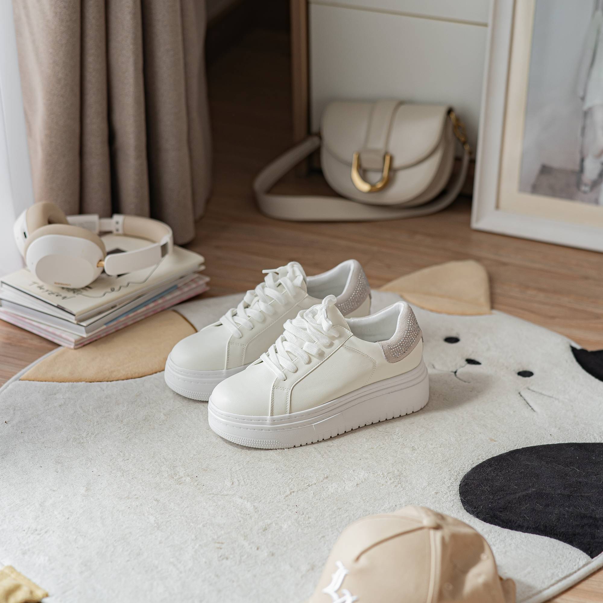 Heightened Bright Diamond Sneakers 亮钻加高款